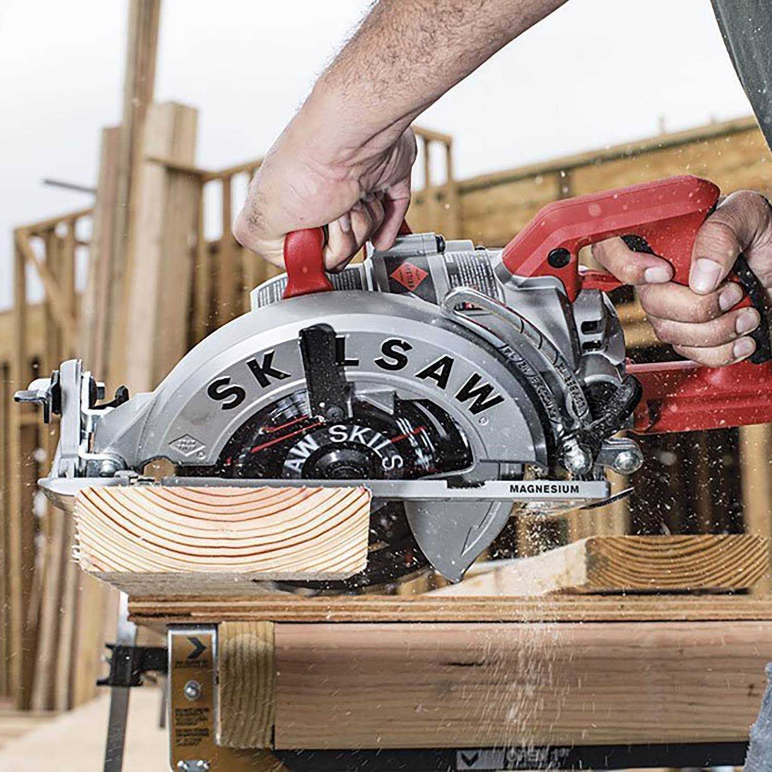 Skilsaw 15 Amp Corded Worm Drive Circular Saw SPT77WML-01 - Hardware ...