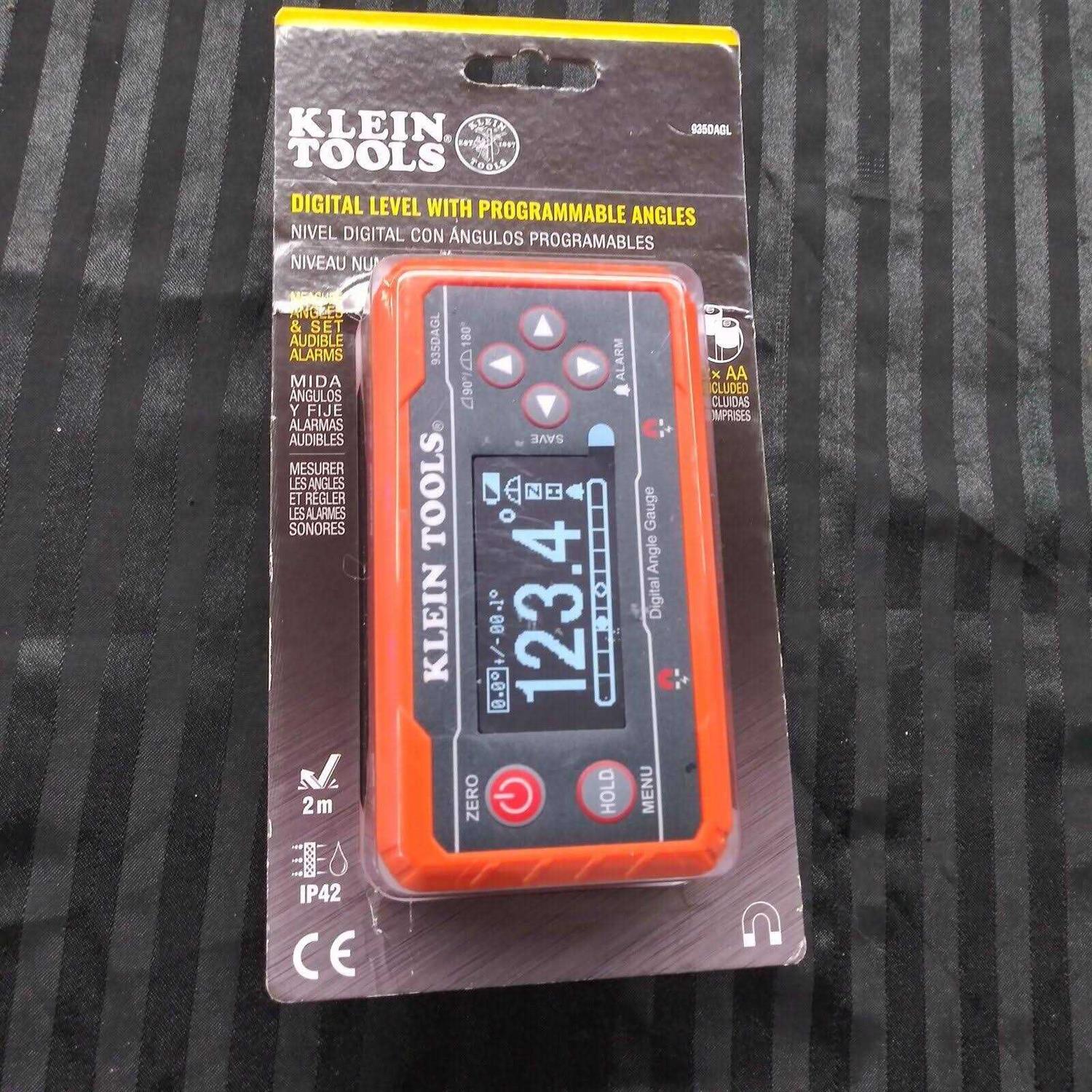 Klein Tools 935DAGL Digital Level with Programmable Angles - Hardware ...