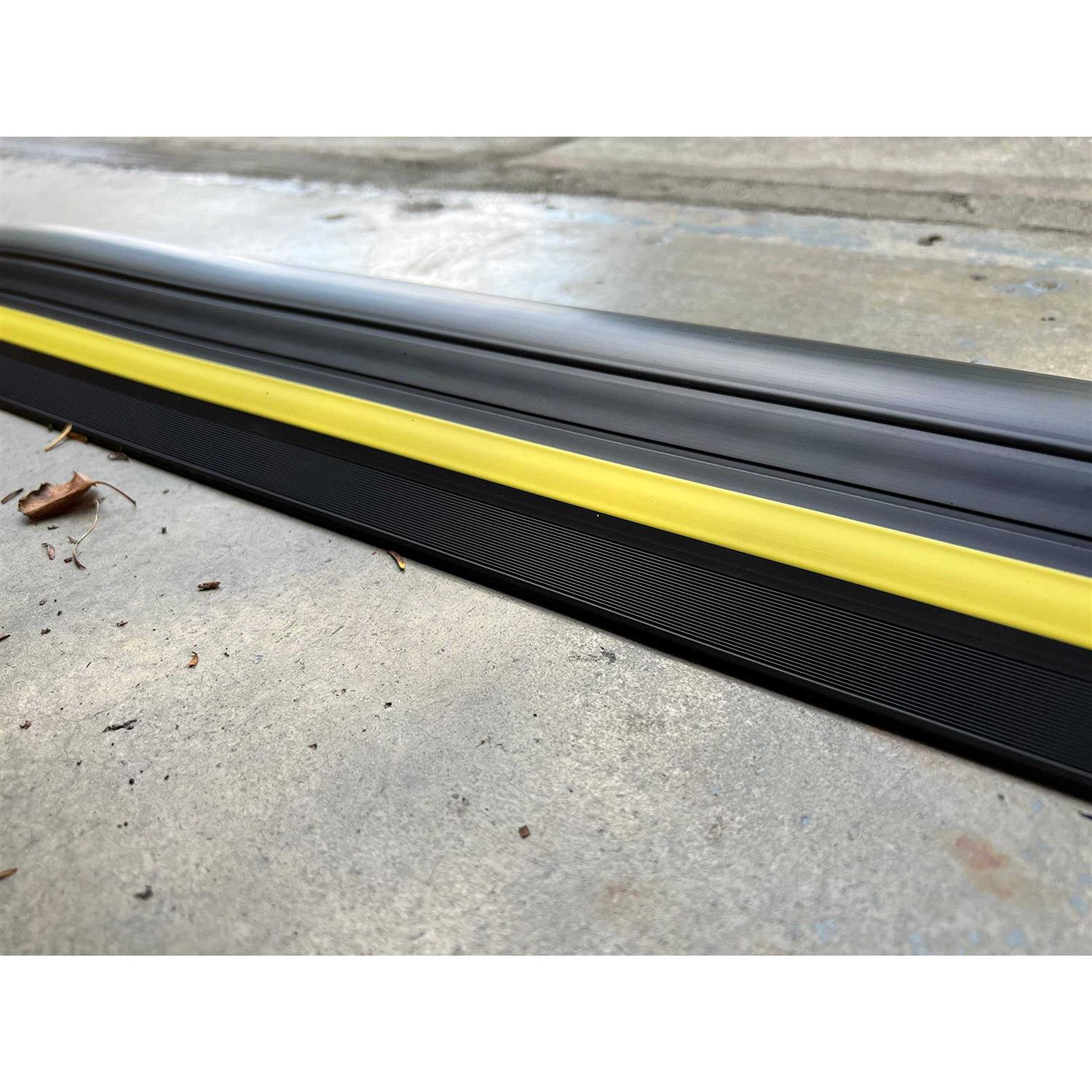GaraDry 1 High Garage Door Flood Barrier Threshold Kit - Hardware&Tools ...
