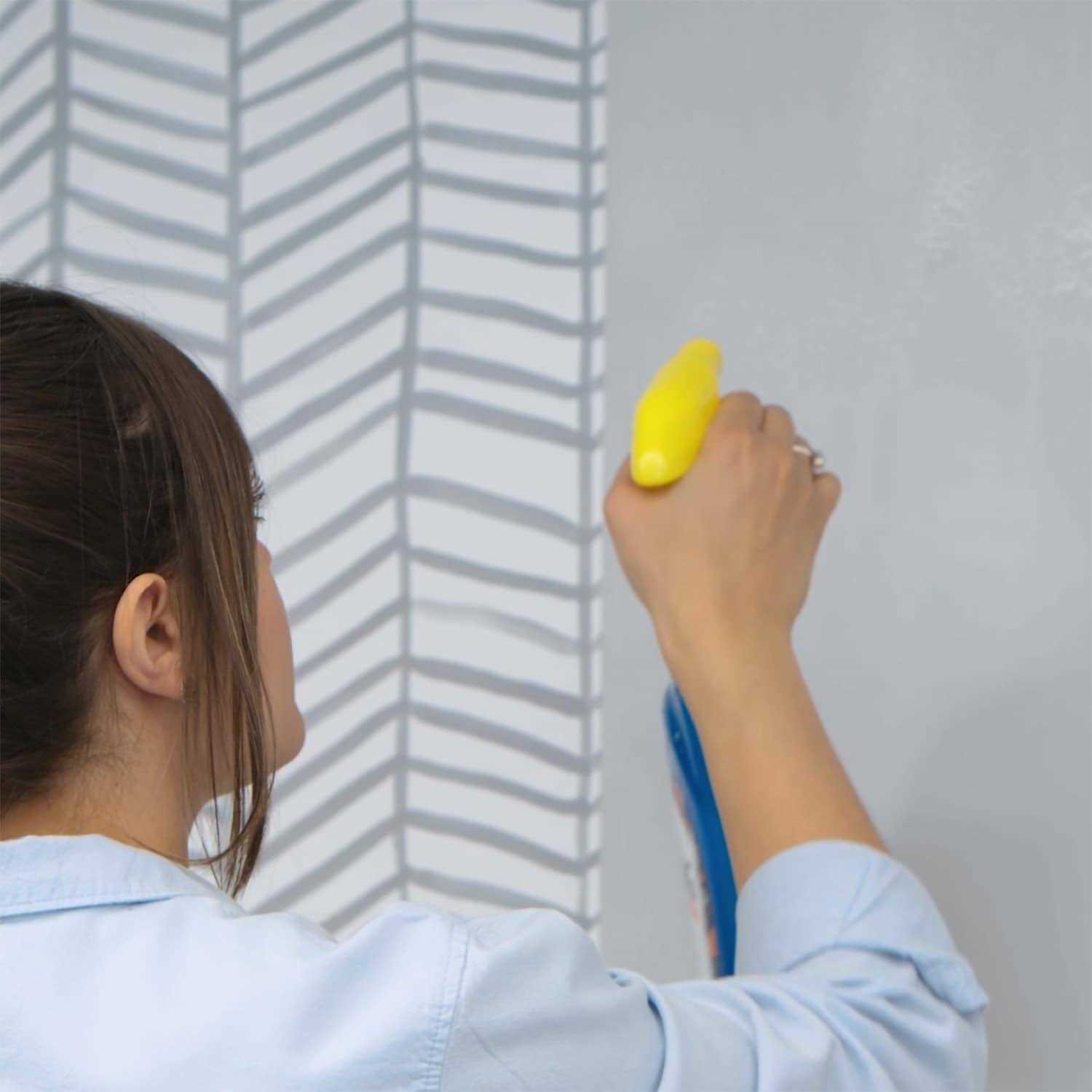 Roman Products 11015 E-Z Hang Peel Stick Wallpaper Helper Pre-pasted ...