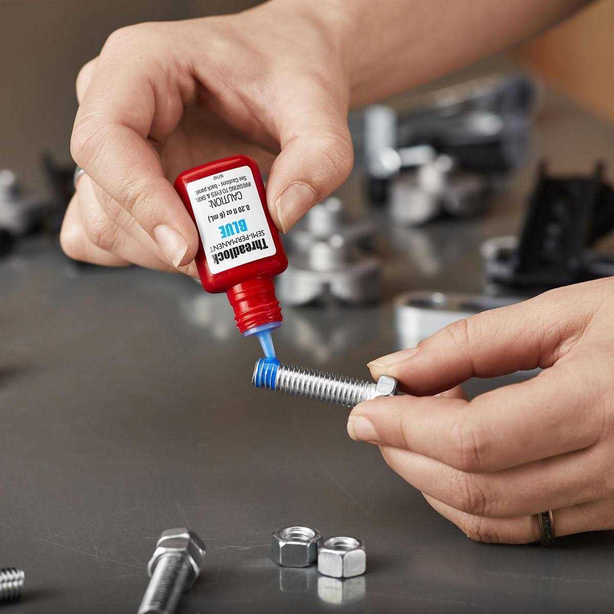 HFT 0.20 fl. oz. Semi-Permanent Threadlock - Hardware&Tools Online Store